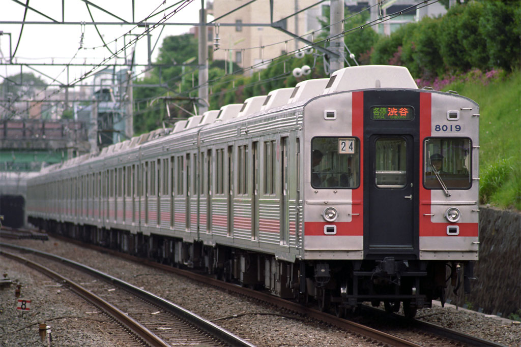 2004年5月 東急8000系の写真