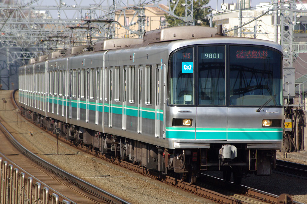 東京地下鉄9000系9101Fの写真